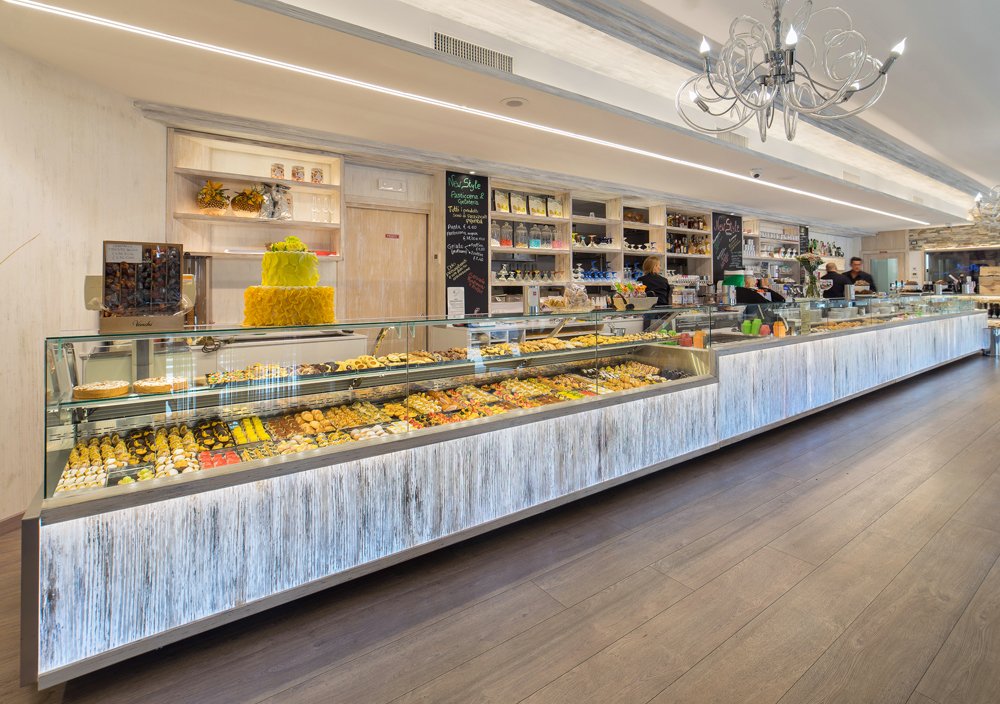 Eurocryor display refrigerators of the Stili range